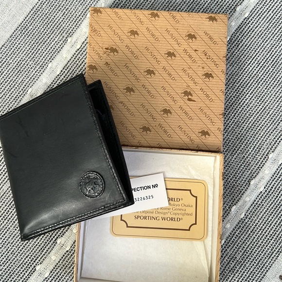 Hunting World | Bags | Mens Black Wallet | Poshmark